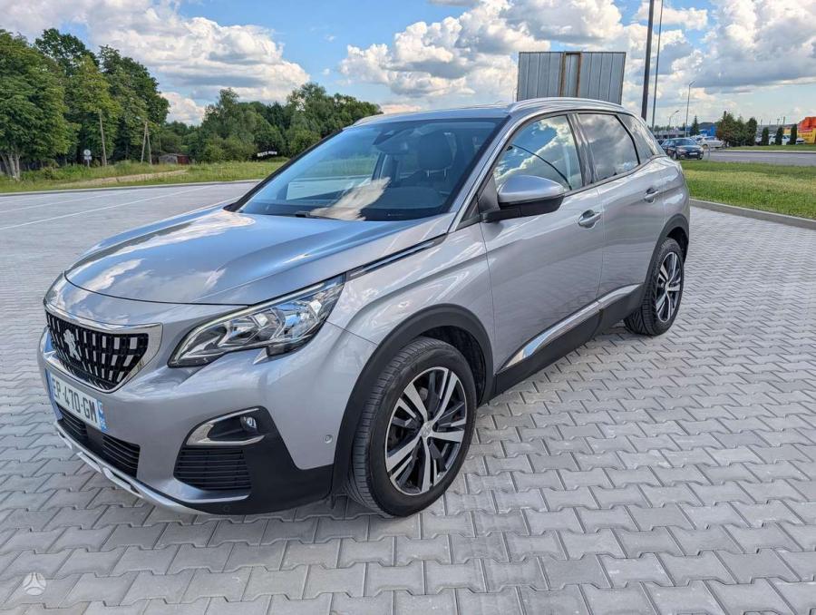 Grey Peugeot 3008 2017 in Taurage, with an engine capacity of 1.20 L and mileage of 114 thousand km for 8900 €, photo 4 on AUTOMOTO.COM.LV