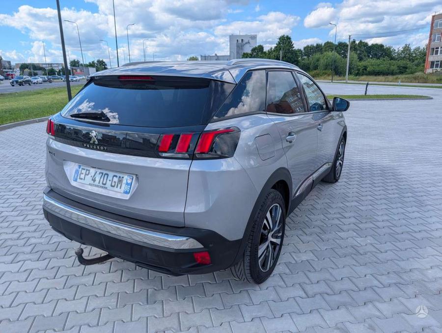 Grey Peugeot 3008 2017 in Taurage, with an engine capacity of 1.20 L and mileage of 114 thousand km for 8900 €, photo 9 on AUTOMOTO.COM.LV