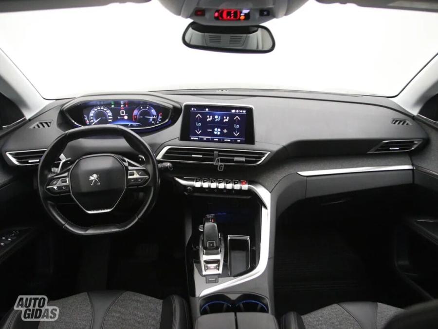 Grey Peugeot 3008 2017 in Vilnius, with an engine capacity of 1.60 L and mileage of 246 thousand km for 11599 €, photo 3 on AUTOMOTO.COM.LV