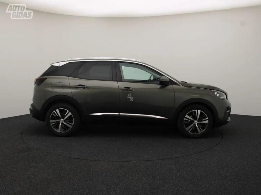 Grey Peugeot 3008 2017 in Vilnius, with an engine capacity of 1.60 L and mileage of 246 thousand km for 11599 €, photo 10 on AUTOMOTO.COM.LV