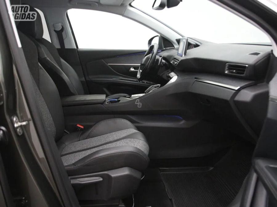 Grey Peugeot 3008 2017 in Vilnius, with an engine capacity of 1.60 L and mileage of 246 thousand km for 11599 €, photo 15 on AUTOMOTO.COM.LV