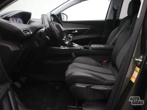 Grey Peugeot 3008 2017 in Vilnius, with an engine capacity of 1.20 L and mileage of 130 thousand km for 11299 €, photo 5 on AUTOMOTO.COM.LV
