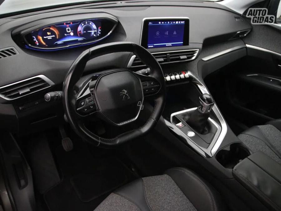 Grey Peugeot 3008 2017 in Vilnius, with an engine capacity of 1.20 L and mileage of 130 thousand km for 11299 €, photo 17 on AUTOMOTO.COM.LV