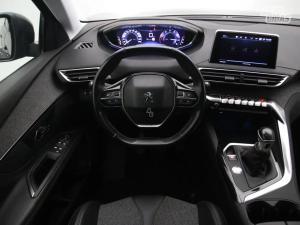 Grey Peugeot 3008 2017 in Vilnius, with an engine capacity of 1.20 L and mileage of 130 thousand km for 11299 €, photo 18 on AUTOMOTO.COM.LV