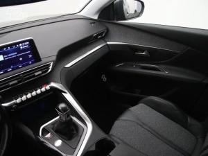 Grey Peugeot 3008 2017 in Vilnius, with an engine capacity of 1.20 L and mileage of 130 thousand km for 11299 €, photo 22 on AUTOMOTO.COM.LV