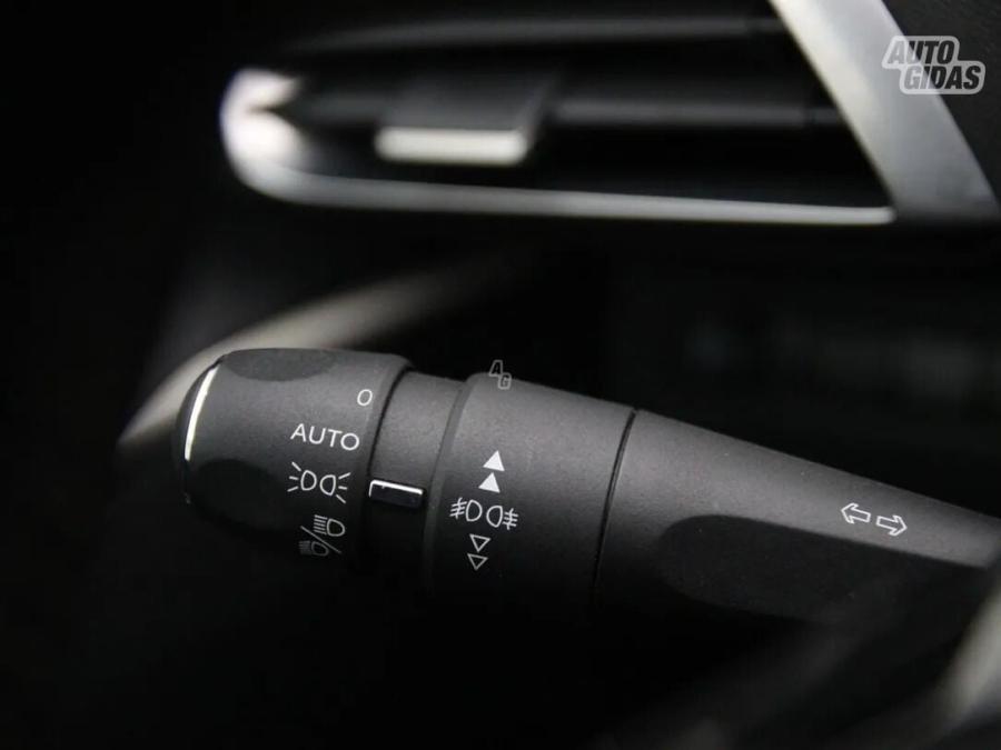 Grey Peugeot 3008 2017 in Vilnius, with an engine capacity of 1.20 L and mileage of 130 thousand km for 11299 €, photo 28 on AUTOMOTO.COM.LV