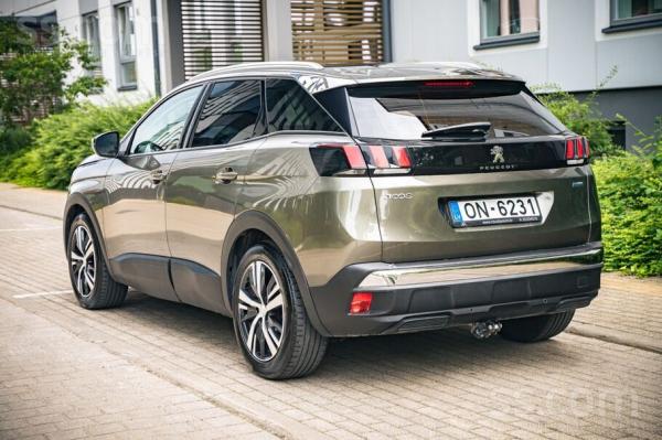 Grey Peugeot 3008 2017 in Riga, with an engine capacity of 1.20 L and mileage of 100 thousand km for 11990 €, photo 6 on AUTOMOTO.COM.LV