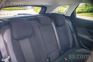 Pelēks Peugeot 3008 2017 Rīga, ar dzinēja tilpumu 1.20 L un nobraukumu 100 tūkst. km par 11990 €, foto 17 vietnē AUTOMOTO.COM.LV