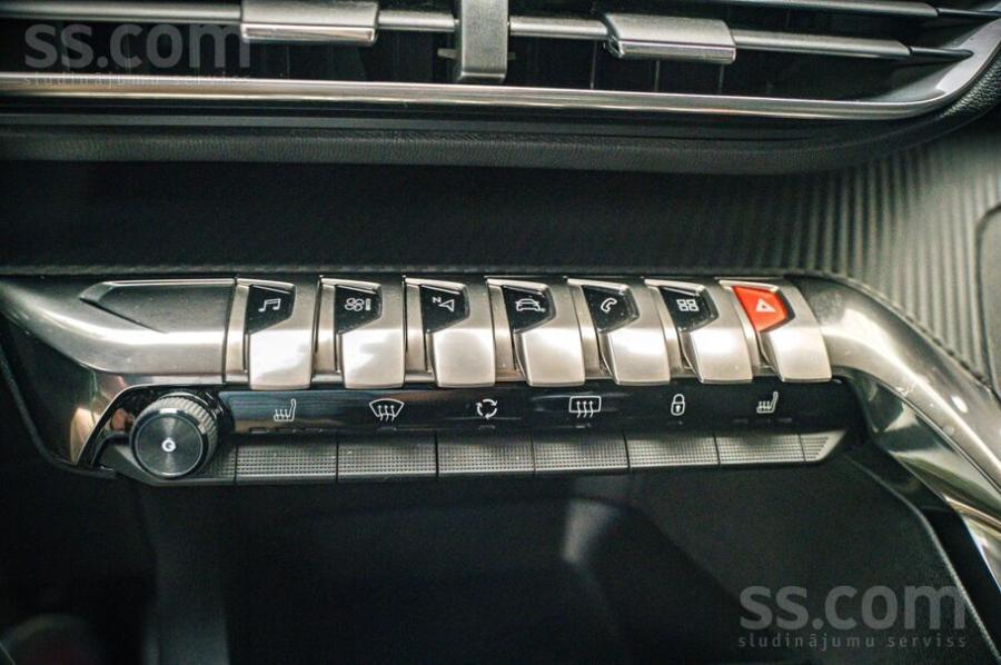 Pelēks Peugeot 3008 2017 Rīga, ar dzinēja tilpumu 1.20 L un nobraukumu 100 tūkst. km par 11990 €, foto 21 vietnē AUTOMOTO.COM.LV
