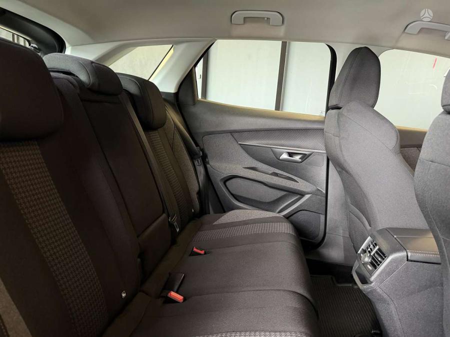 Pelēks Peugeot 3008 2017 Kauņa, ar dzinēja tilpumu 1.20 L un nobraukumu 152 tūkst. km par 11490 €, foto 23 vietnē AUTOMOTO.COM.LV