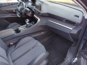 Pelēks Peugeot 3008 2018 Valmiera, ar dzinēja tilpumu 1.20 L un nobraukumu 141 tūkst. km par 12500 €, foto 14 vietnē AUTOMOTO.COM.LV