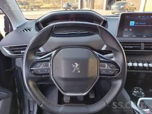 Pelēks Peugeot 3008 2018 Valmiera, ar dzinēja tilpumu 1.20 L un nobraukumu 141 tūkst. km par 12500 €, foto 17 vietnē AUTOMOTO.COM.LV