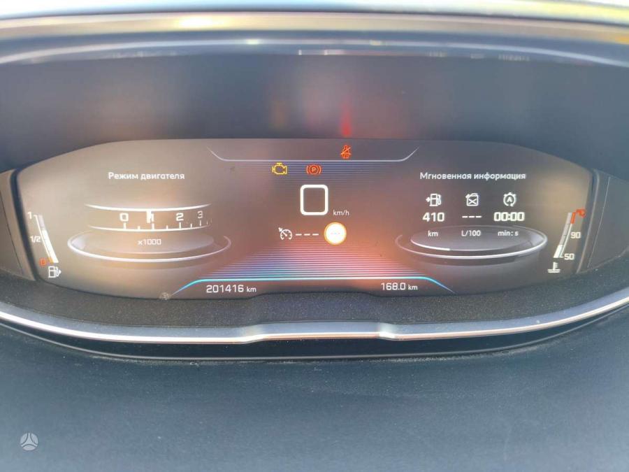 Grey Peugeot 3008 2018 in Vilnius, with an engine capacity of 1.20 L and mileage of 201 thousand km for 7700 €, photo 7 on AUTOMOTO.COM.LV