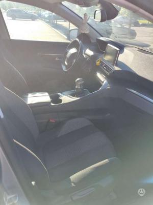 Grey Peugeot 3008 2018 in Vilnius, with an engine capacity of 1.20 L and mileage of 201 thousand km for 7700 €, photo 9 on AUTOMOTO.COM.LV