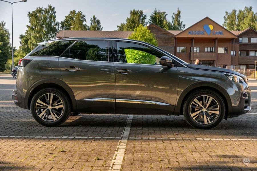 Grey Peugeot 3008 2018 in Vilnius, with an engine capacity of 1.56 L and mileage of 218 thousand km for 11900 €, photo 6 on AUTOMOTO.COM.LV
