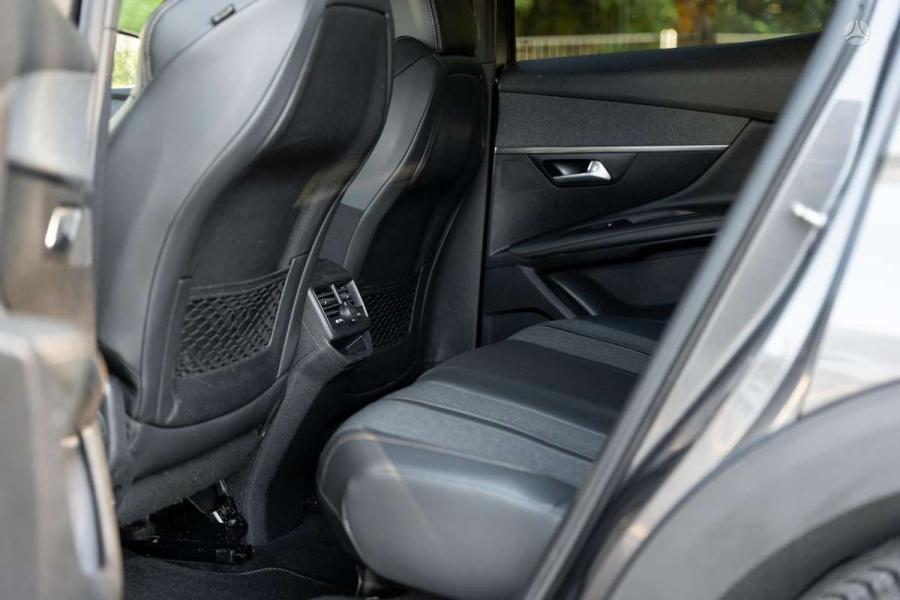 Grey Peugeot 3008 2018 in Vilnius, with an engine capacity of 1.56 L and mileage of 218 thousand km for 11900 €, photo 26 on AUTOMOTO.COM.LV