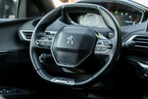 Grey Peugeot 3008 2018 in Vilnius, with an engine capacity of 1.56 L and mileage of 218 thousand km for 11900 €, photo 29 on AUTOMOTO.COM.LV