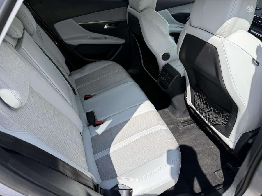 Pelēks Peugeot 3008 2018 Kauņa, ar dzinēja tilpumu 1.50 L un nobraukumu 184 tūkst. km par 11132 €, foto 8 vietnē AUTOMOTO.COM.LV