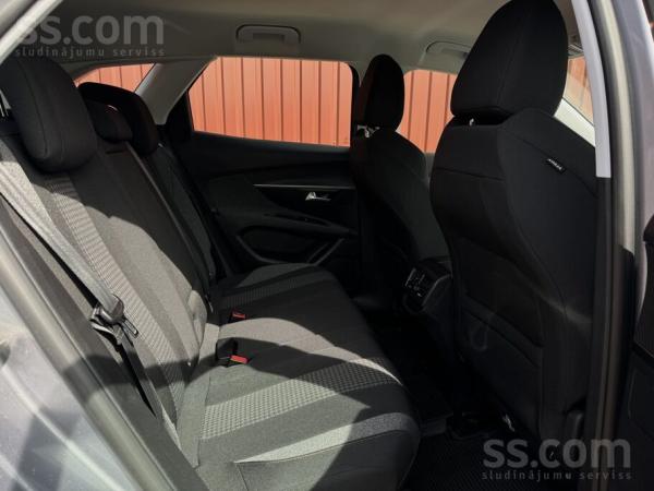 Pelēks Peugeot 3008 2018 Liepāja, ar dzinēja tilpumu 1.20 L un nobraukumu 50 tūkst. km par 14950 €, foto 6 vietnē AUTOMOTO.COM.LV