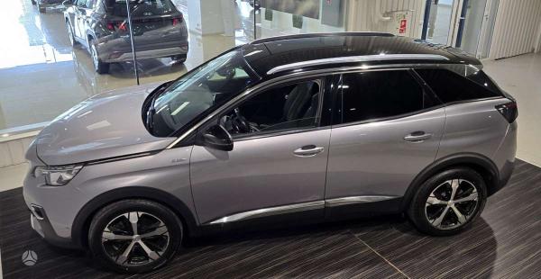 Grey Peugeot 3008 2018 in Siauliai, with an engine capacity of 1.20 L and mileage of 118 thousand km for 10900 €, photo 5 on AUTOMOTO.COM.LV