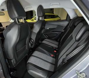 Pelēks Peugeot 3008 2018 Šauļi, ar dzinēja tilpumu 1.20 L un nobraukumu 118 tūkst. km par 10900 €, foto 24 vietnē AUTOMOTO.COM.LV