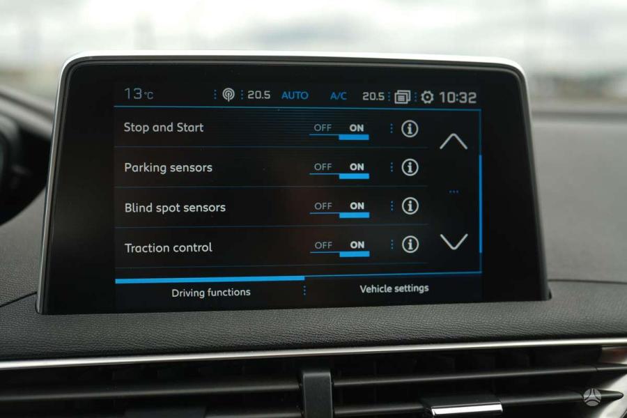 Pelēks Peugeot 3008 2018 Viļņa, ar dzinēja tilpumu 1.50 L un nobraukumu 156 tūkst. km par 11500 €, foto 32 vietnē AUTOMOTO.COM.LV