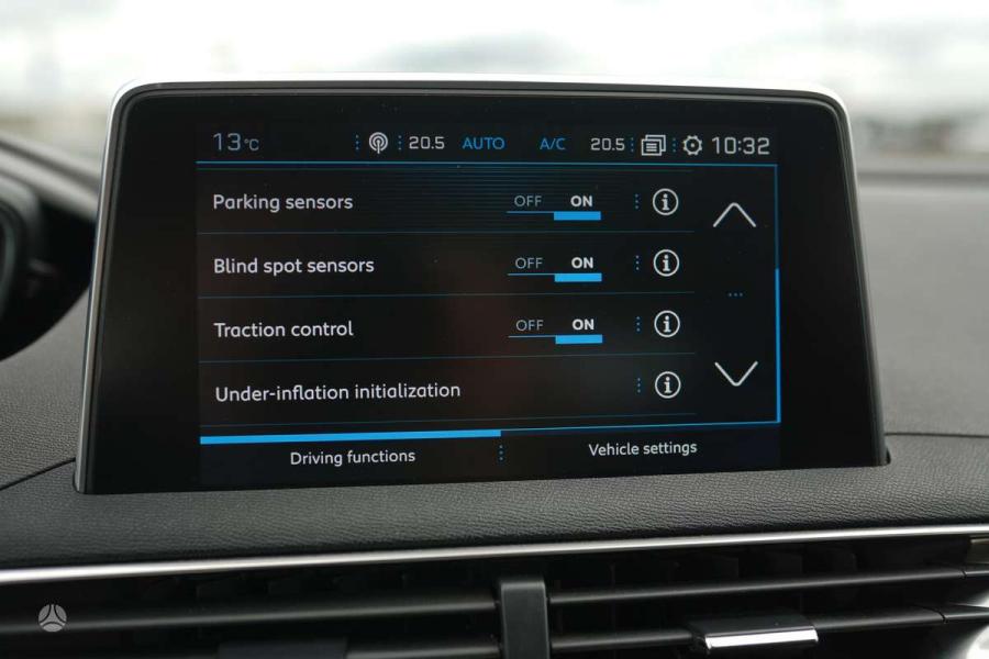 Pelēks Peugeot 3008 2018 Viļņa, ar dzinēja tilpumu 1.50 L un nobraukumu 156 tūkst. km par 11500 €, foto 33 vietnē AUTOMOTO.COM.LV