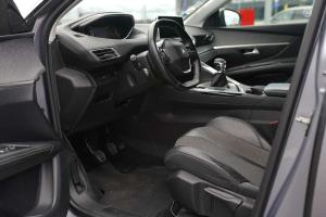 Pelēks Peugeot 3008 2018 Viļņa, ar dzinēja tilpumu 1.50 L un nobraukumu 156 tūkst. km par 11200 €, foto 14 vietnē AUTOMOTO.COM.LV