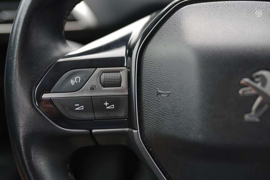 Pelēks Peugeot 3008 2018 Viļņa, ar dzinēja tilpumu 1.50 L un nobraukumu 156 tūkst. km par 11200 €, foto 20 vietnē AUTOMOTO.COM.LV