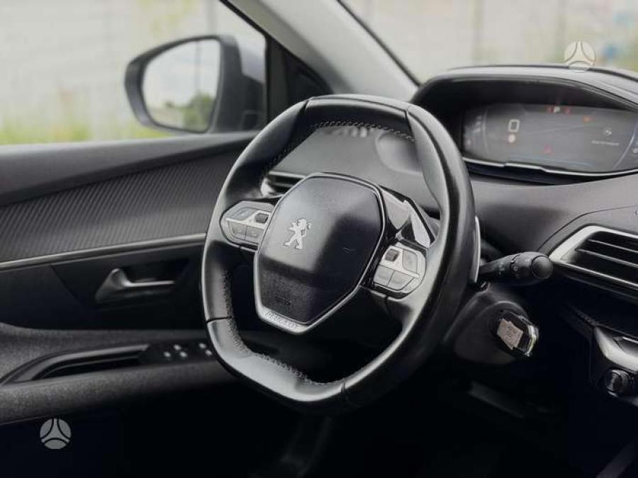 Grey Peugeot 3008 2018 in Siauliai, with an engine capacity of 1.50 L and mileage of 177 thousand km for 13750 €, photo 28 on AUTOMOTO.COM.LV
