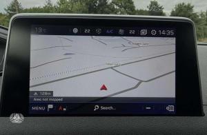 Grey Peugeot 3008 2018 in Siauliai, with an engine capacity of 1.50 L and mileage of 177 thousand km for 13750 €, photo 44 on AUTOMOTO.COM.LV