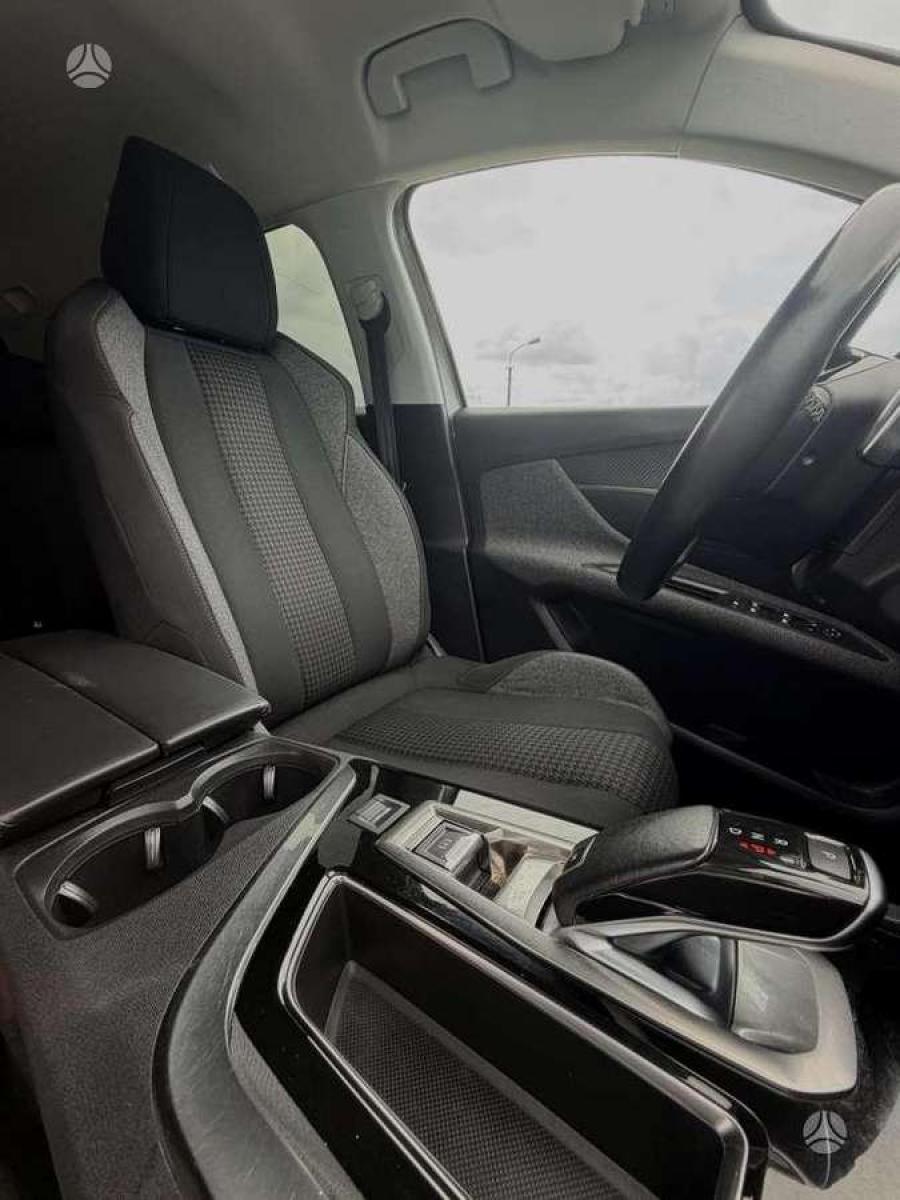 Pelēks Peugeot 3008 2018 Šauļi, ar dzinēja tilpumu 1.50 L un nobraukumu 177 tūkst. km par 13750 €, foto 34 vietnē AUTOMOTO.COM.LV