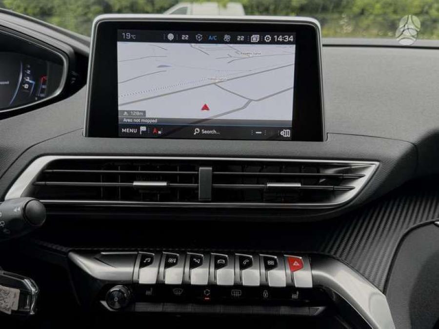 Pelēks Peugeot 3008 2018 Šauļi, ar dzinēja tilpumu 1.50 L un nobraukumu 177 tūkst. km par 13750 €, foto 42 vietnē AUTOMOTO.COM.LV