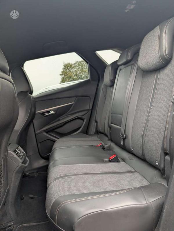 Grey Peugeot 3008 2018 in Taurage, with an engine capacity of 1.50 L and mileage of 210 thousand km for 10800 €, photo 7 on AUTOMOTO.COM.LV