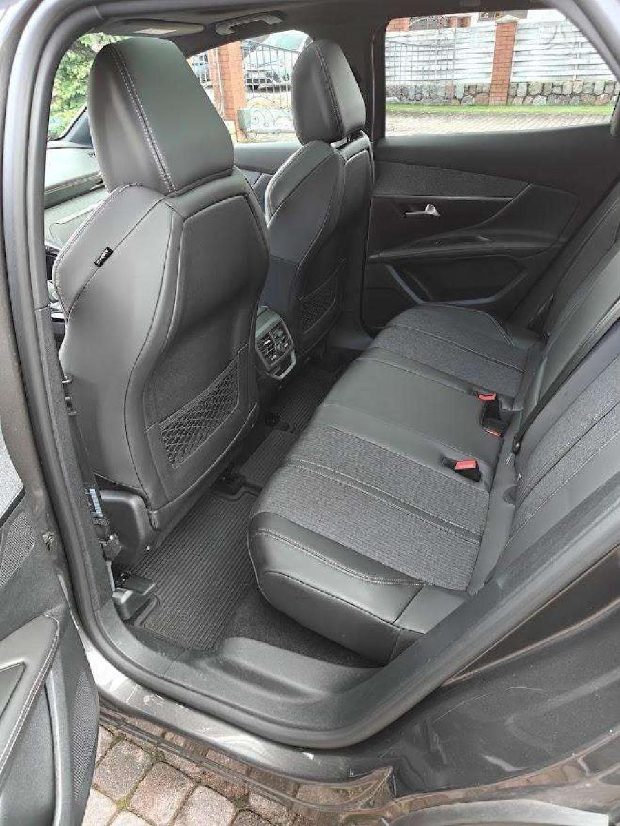 Grey Peugeot 3008 2018 in Gargzdai, with an engine capacity of 1.50 L and mileage of 140 thousand km for 13995 €, photo 13 on AUTOMOTO.COM.LV