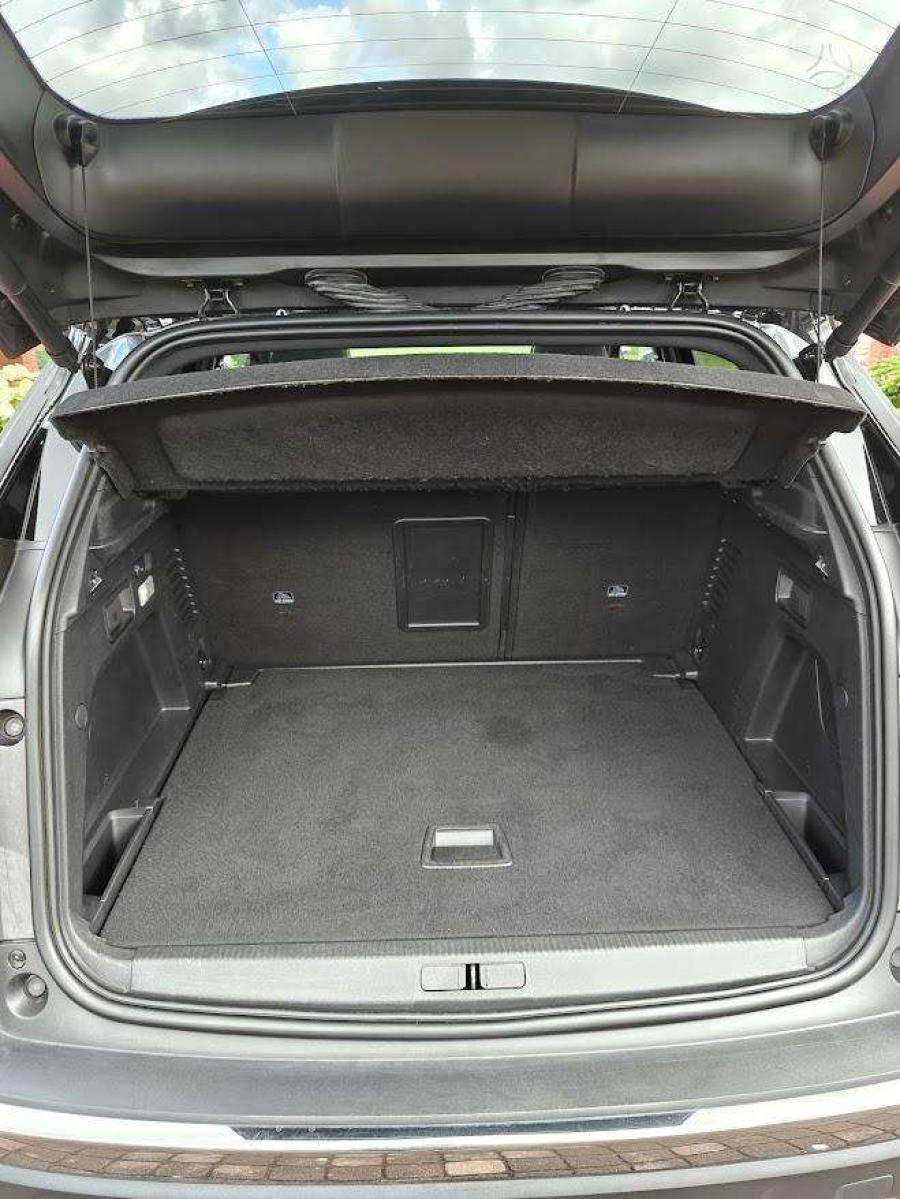 Grey Peugeot 3008 2018 in Gargzdai, with an engine capacity of 1.50 L and mileage of 140 thousand km for 13995 €, photo 14 on AUTOMOTO.COM.LV
