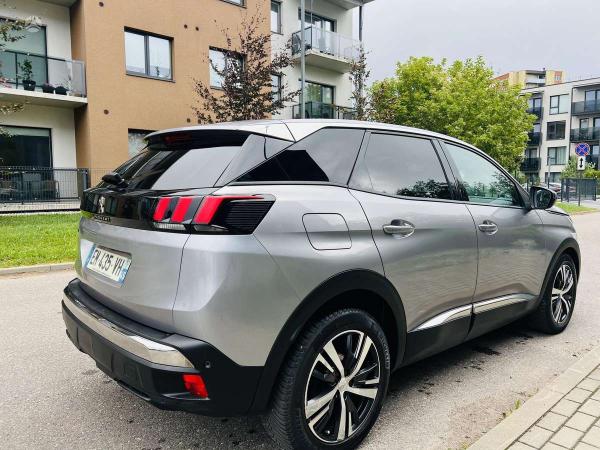Peugeot 3008 2018 in Kaunas on AUTOMOTO.COM.LV Grey Peugeot 3008 2018 in Kaunas, with an engine capacity of 1.56 L and mileage of 232 thousand km for 11500 €, photo 5 on AUTOMOTO.COM.LV