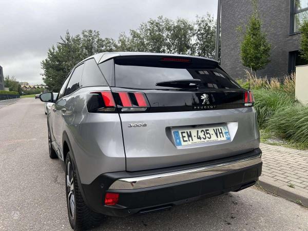 Peugeot 3008 2018 in Kaunas on AUTOMOTO.COM.LV Grey Peugeot 3008 2018 in Kaunas, with an engine capacity of 1.56 L and mileage of 232 thousand km for 11500 €, photo 7 on AUTOMOTO.COM.LV