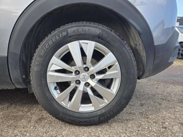 Grey Peugeot 3008 2018 in Vilnius, with an engine capacity of 1.56 L and mileage of 244 thousand km for 9500 €, photo 8 on AUTOMOTO.COM.LV