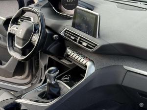 Grey Peugeot 3008 2018 in Taurage, with an engine capacity of 2.00 L and mileage of 182 thousand km for 11600 €, photo 44 on AUTOMOTO.COM.LV