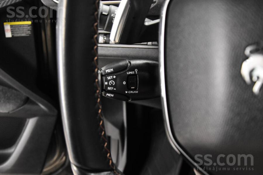Grey Peugeot 3008 2018 in Riga, with an engine capacity of 1.60 L and mileage of 81 thousand km for 12390 €, photo 23 on AUTOMOTO.COM.LV