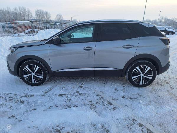 Grey Peugeot 3008 2019 in Taurage, with an engine capacity of 1.20 L and mileage of 97 thousand km for 10500 €, photo 4 on AUTOMOTO.COM.LV