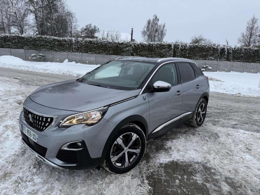 Grey Peugeot 3008 2019 in Taurage, with an engine capacity of 1.20 L and mileage of 117 thousand km for 10500 €, photo 1 on AUTOMOTO.COM.LV
