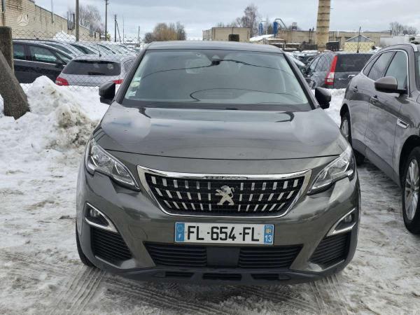Grey Peugeot 3008 2019 in Taurage, with an engine capacity of 1.50 L and mileage of 230 thousand km for 8600 €, photo 2 on AUTOMOTO.COM.LV