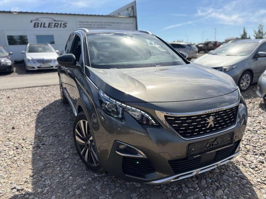 Grey Peugeot 3008 2019 in Utena, with an engine capacity of 1.50 L and mileage of 268 thousand km for 8990 €, photo 1 on AUTOMOTO.COM.LV