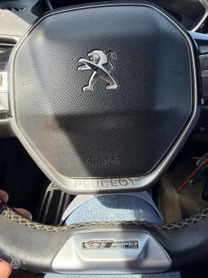 Grey Peugeot 3008 2019 in Utena, with an engine capacity of 1.50 L and mileage of 268 thousand km for 8990 €, photo 13 on AUTOMOTO.COM.LV