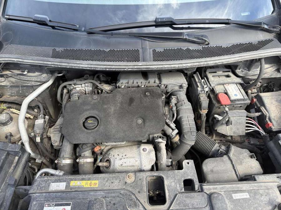 Grey Peugeot 3008 2019 in Utena, with an engine capacity of 1.50 L and mileage of 268 thousand km for 8990 €, photo 17 on AUTOMOTO.COM.LV
