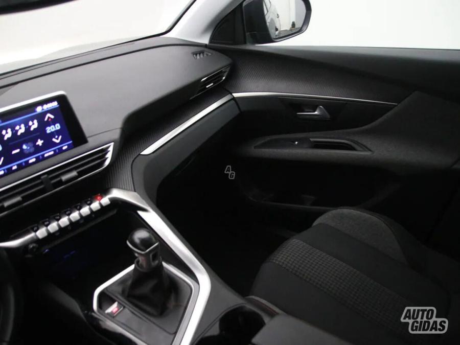 Pelēks Peugeot 3008 2019 Viļņa, ar dzinēja tilpumu 1.20 L un nobraukumu 177 tūkst. km par 10999 €, foto 22 vietnē AUTOMOTO.COM.LV