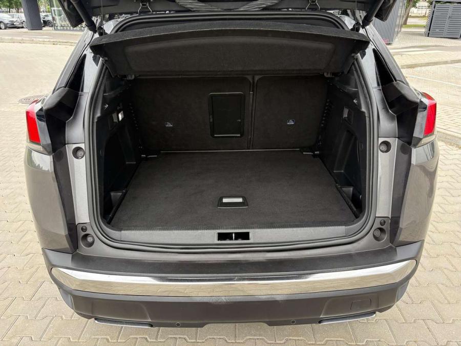 Grey Peugeot 3008 2019 in Kaunas, with an engine capacity of 2.00 L and mileage of 200 thousand km for 13500 €, photo 19 on AUTOMOTO.COM.LV
