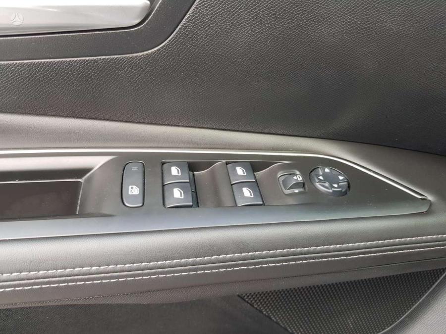 Pelēks Peugeot 3008 2019 Radviliškis, ar dzinēja tilpumu 1.50 L un nobraukumu 181 tūkst. km par 11900 €, foto 32 vietnē AUTOMOTO.COM.LV